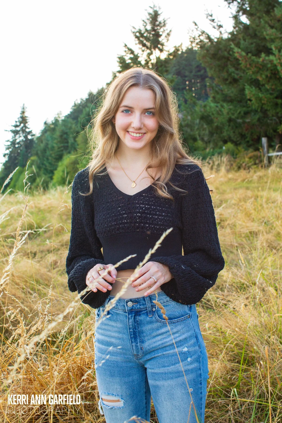 Ruby's Senior Photos, West Linn Senior Photographer — Kerri Ann Garfield Photography