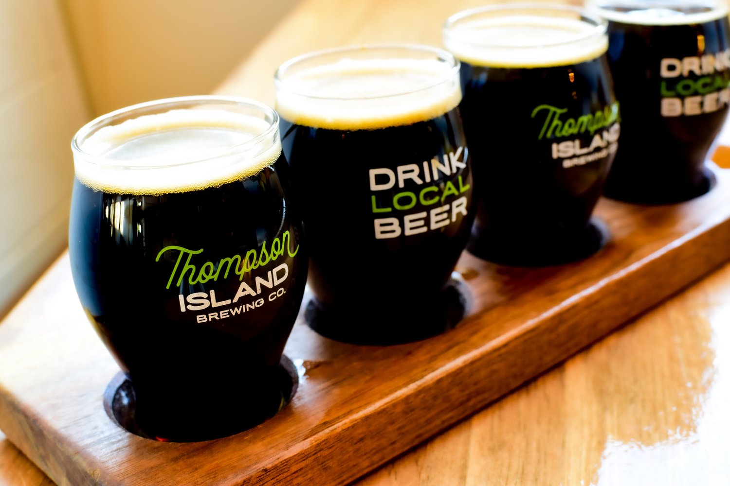 What is a Beer Flight? | Guide | Thompson Island Brewing — Thompson Island