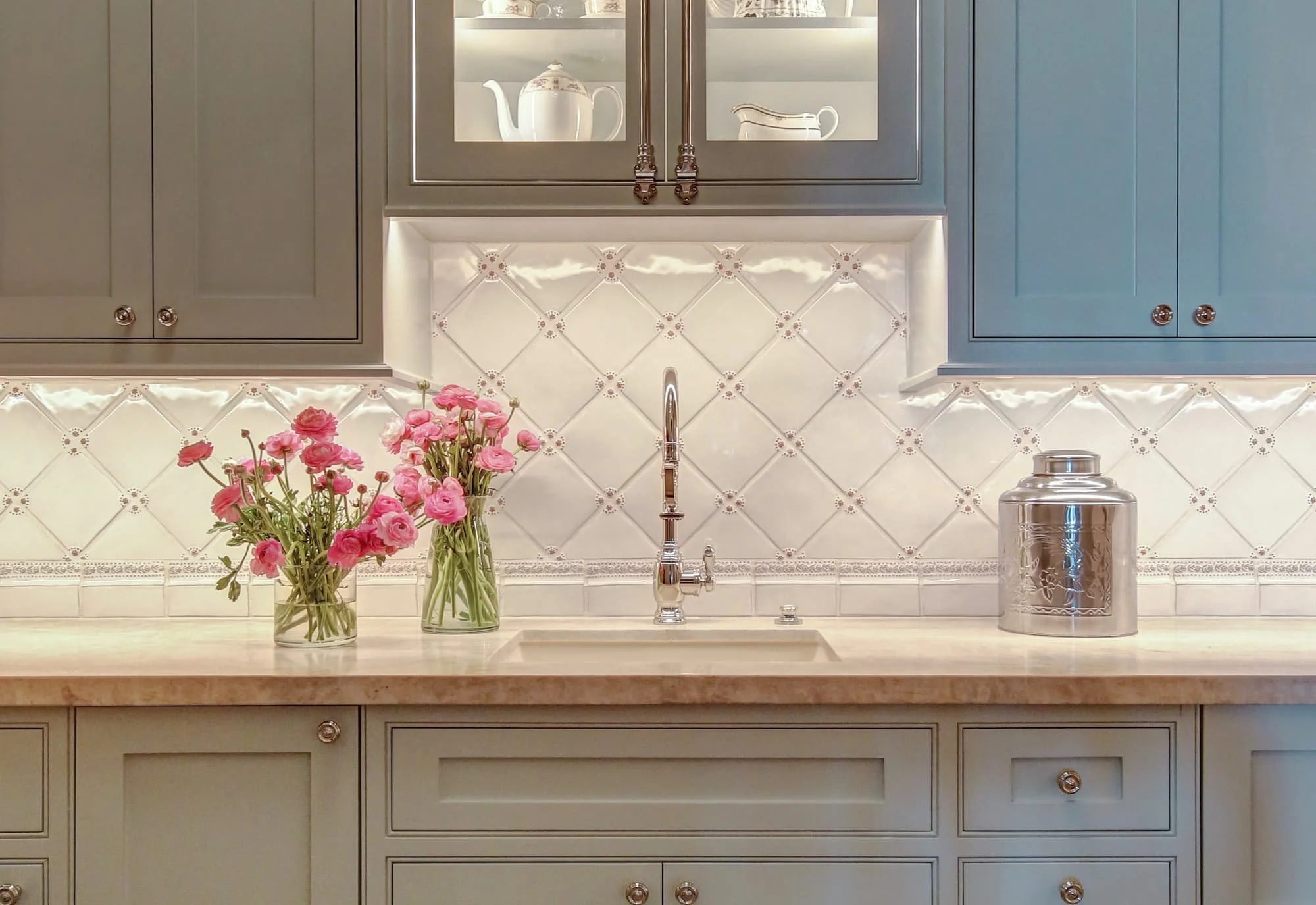 Kitchen Backsplashes | Handmade Tile | Moore-Merkowitz
