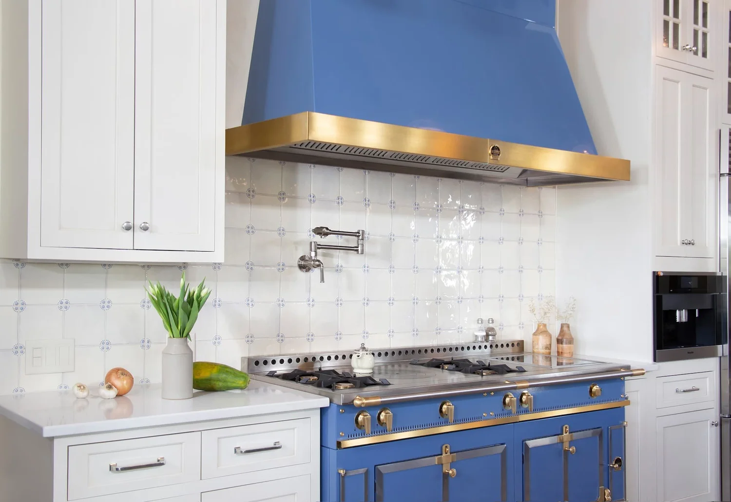 Handmade White Tiles | Decorative Tile and Field Tile | Moore-Merkowitz