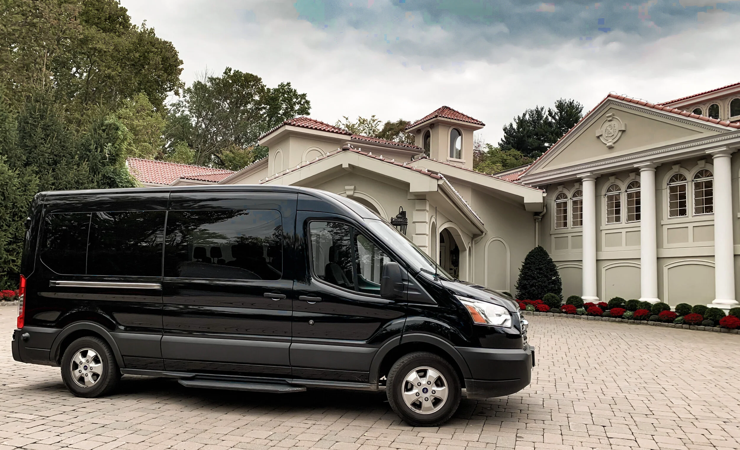 Fleet — Accurate Shuttle & Limousine - Wedding Limo & Party Bus ...