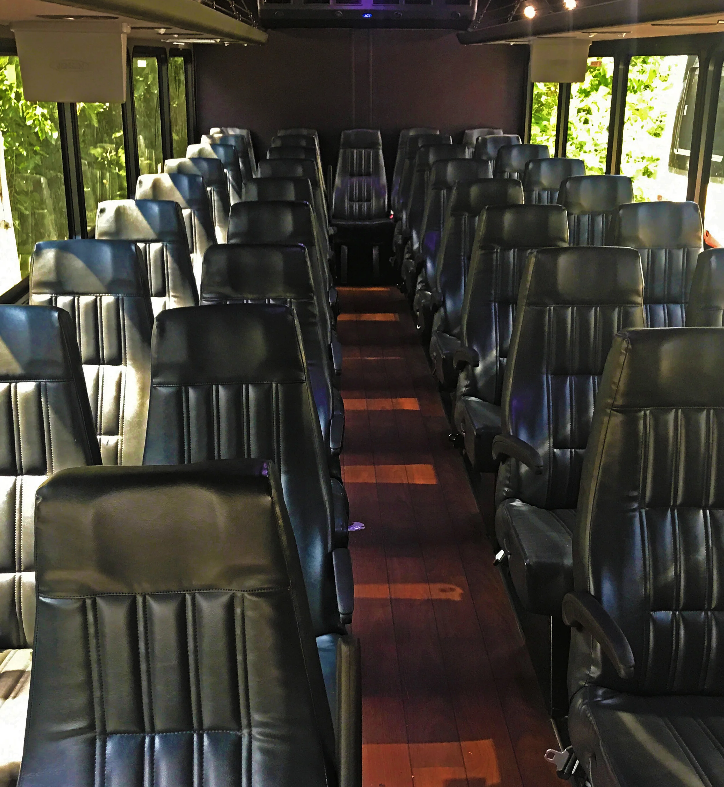 Wedding Limousine — Accurate Shuttle & Limousine - Wedding Limo & Party ...