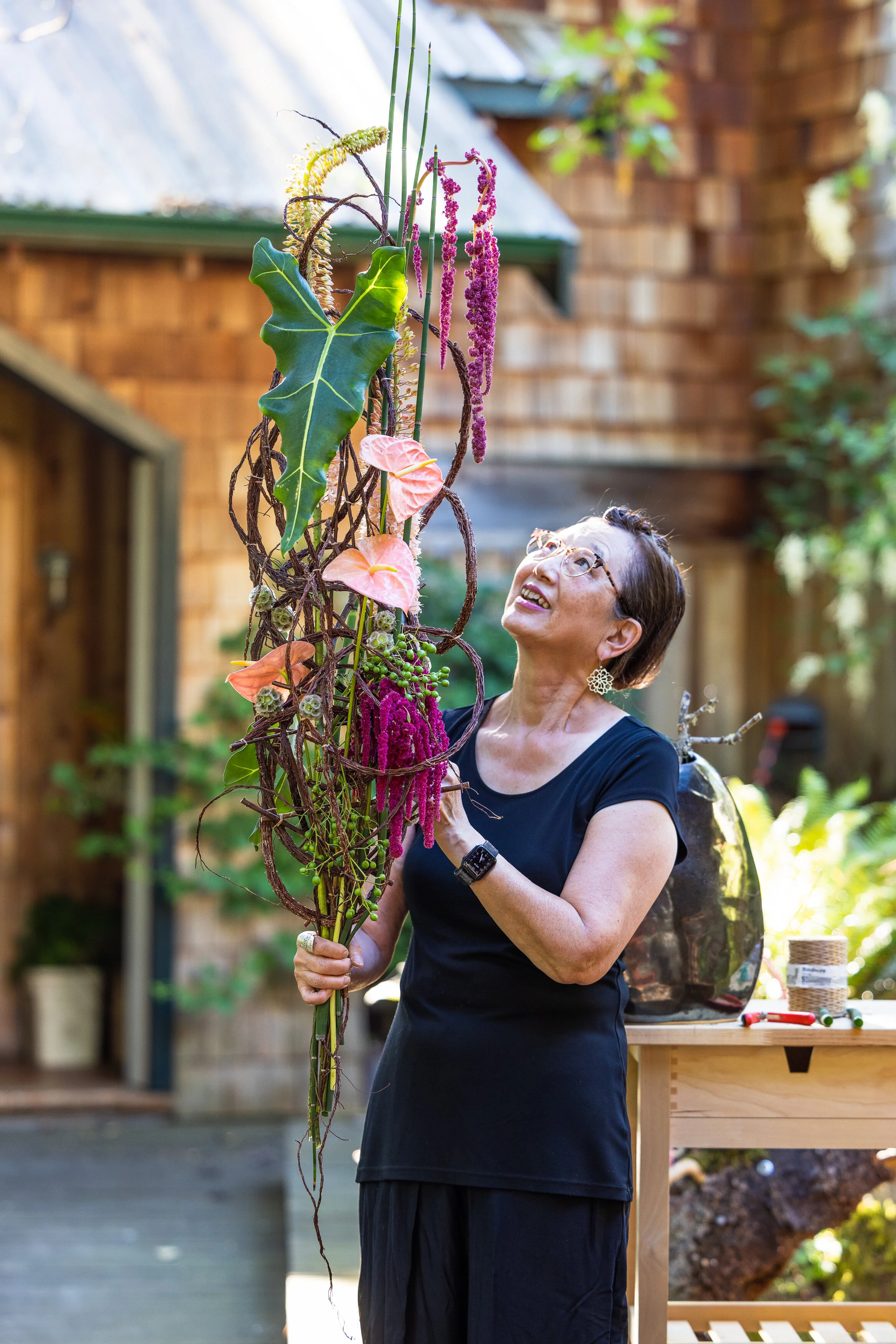 LINEAR HAND-TIED BOUQUETS - Creative Edge June 2021 — Hitomi Gilliam AIFD