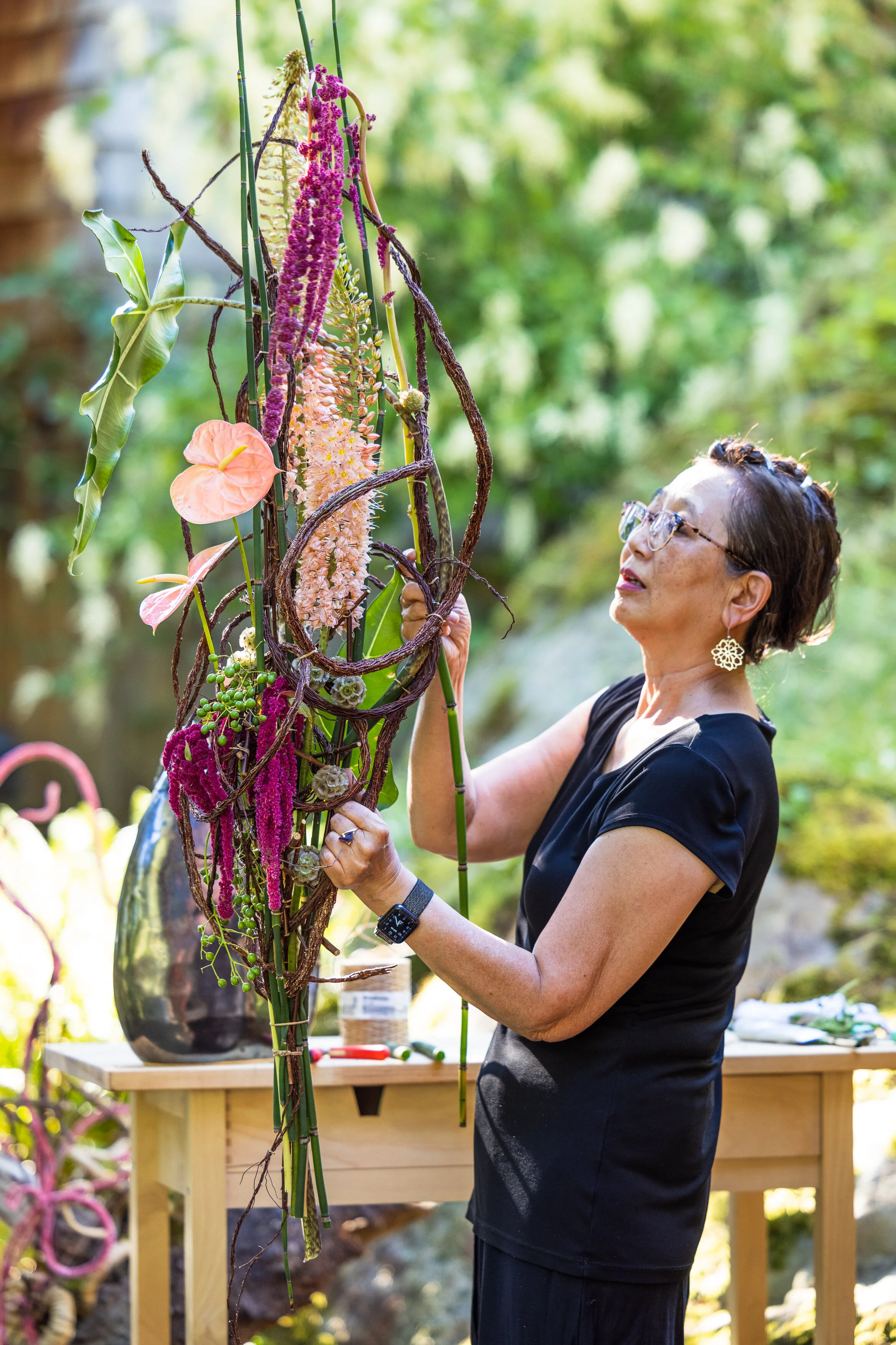 LINEAR HAND-TIED BOUQUETS - Creative Edge June 2021 — Hitomi Gilliam AIFD