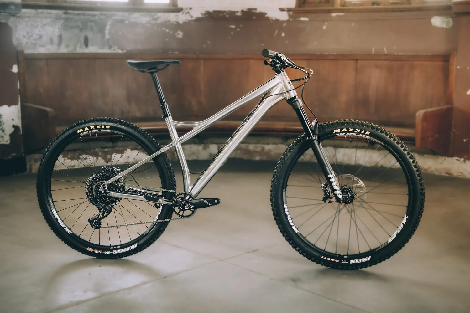 Paradox V3 — Banshee Bikes