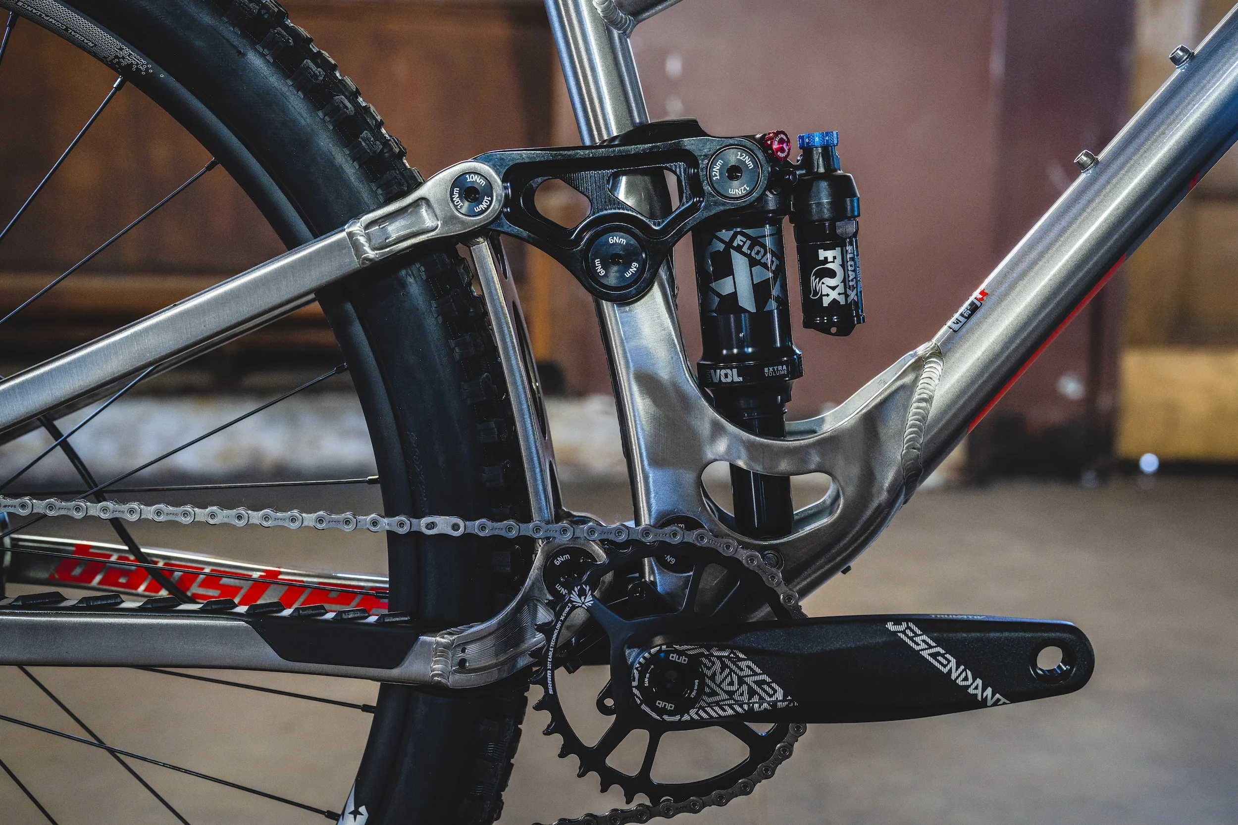 Phantom V3.2 — Banshee Bikes