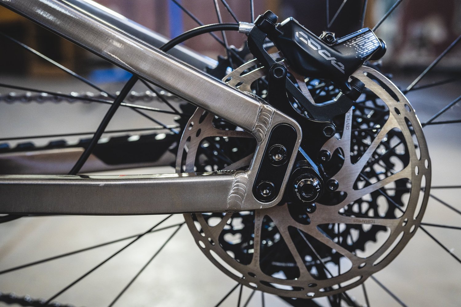 Phantom V3 — Banshee Bikes