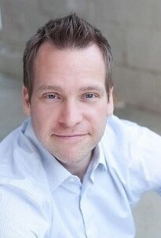 Who We Are — THE MOMENT