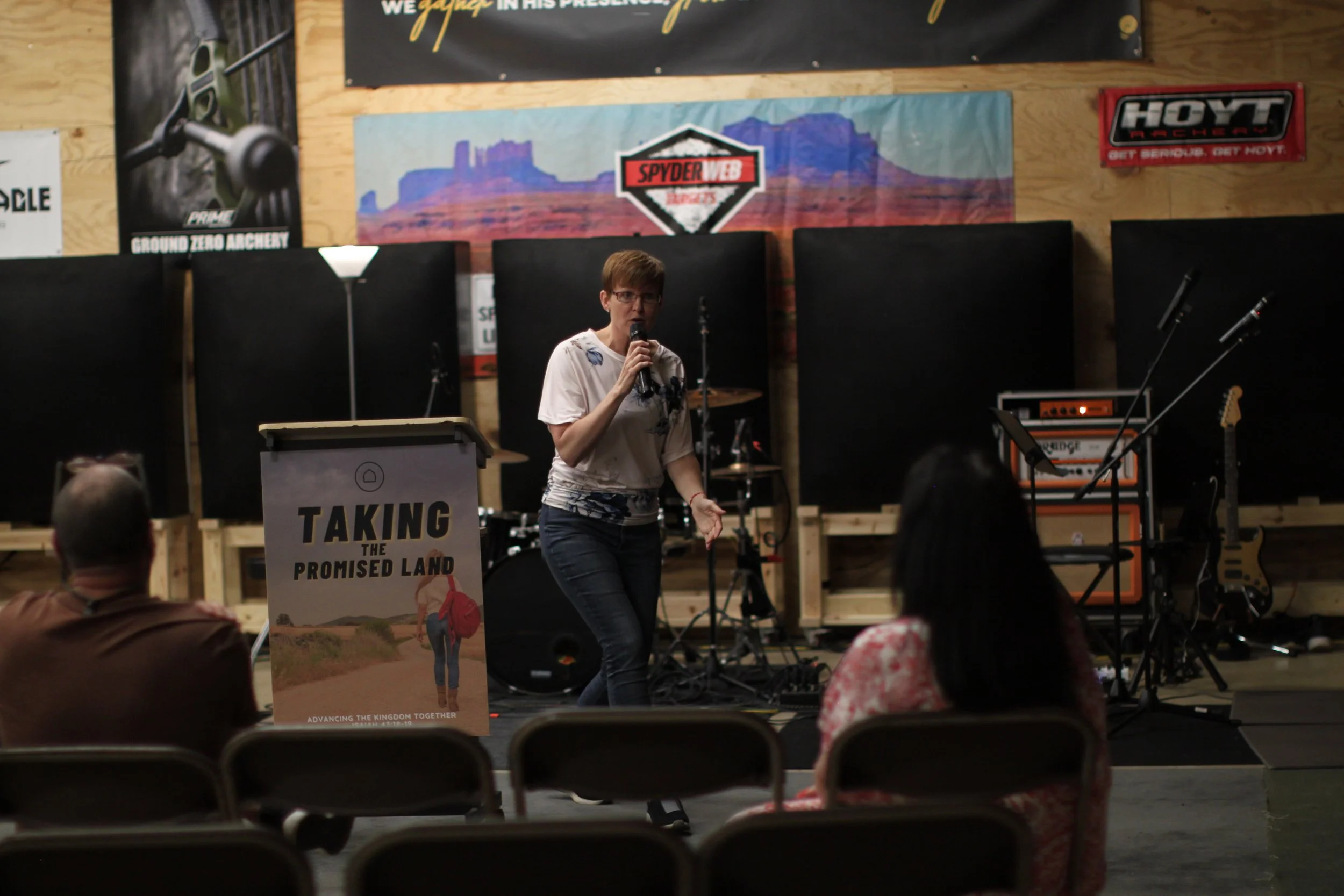 The Barn Church & Ministries