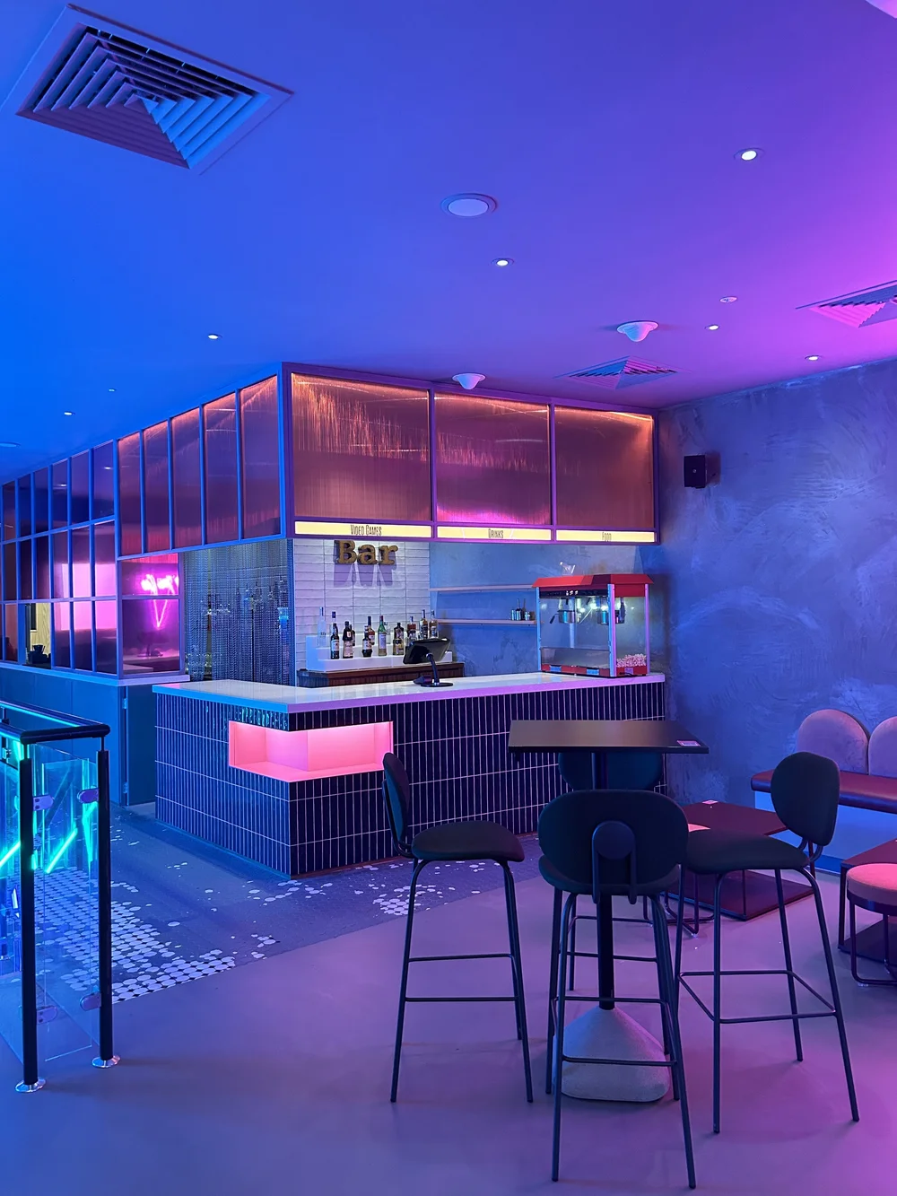 FLO London | Platform: where Gaming meets good times in Canary Wharf