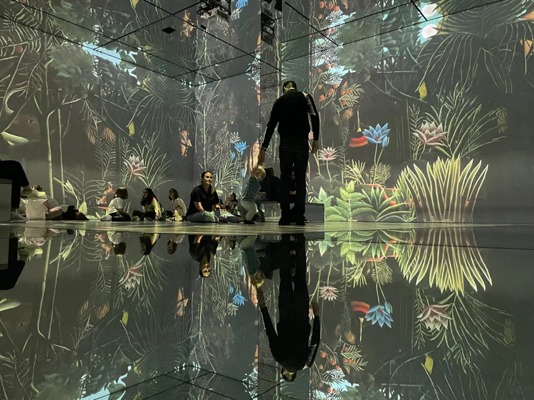 FLO London | Frameless London: the UK’s largest immersive art experience