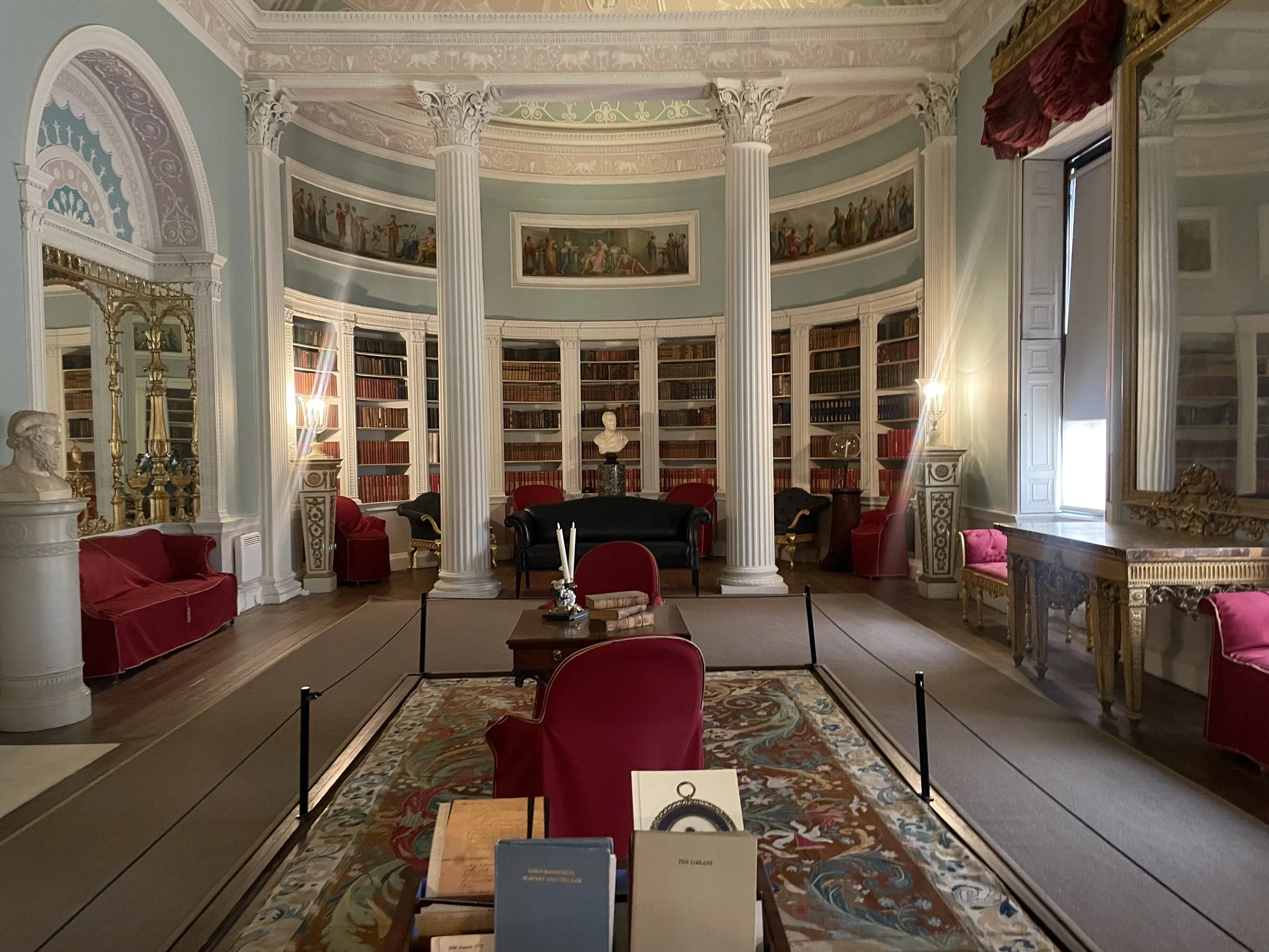 FLO London | Visiting Kenwood House in London