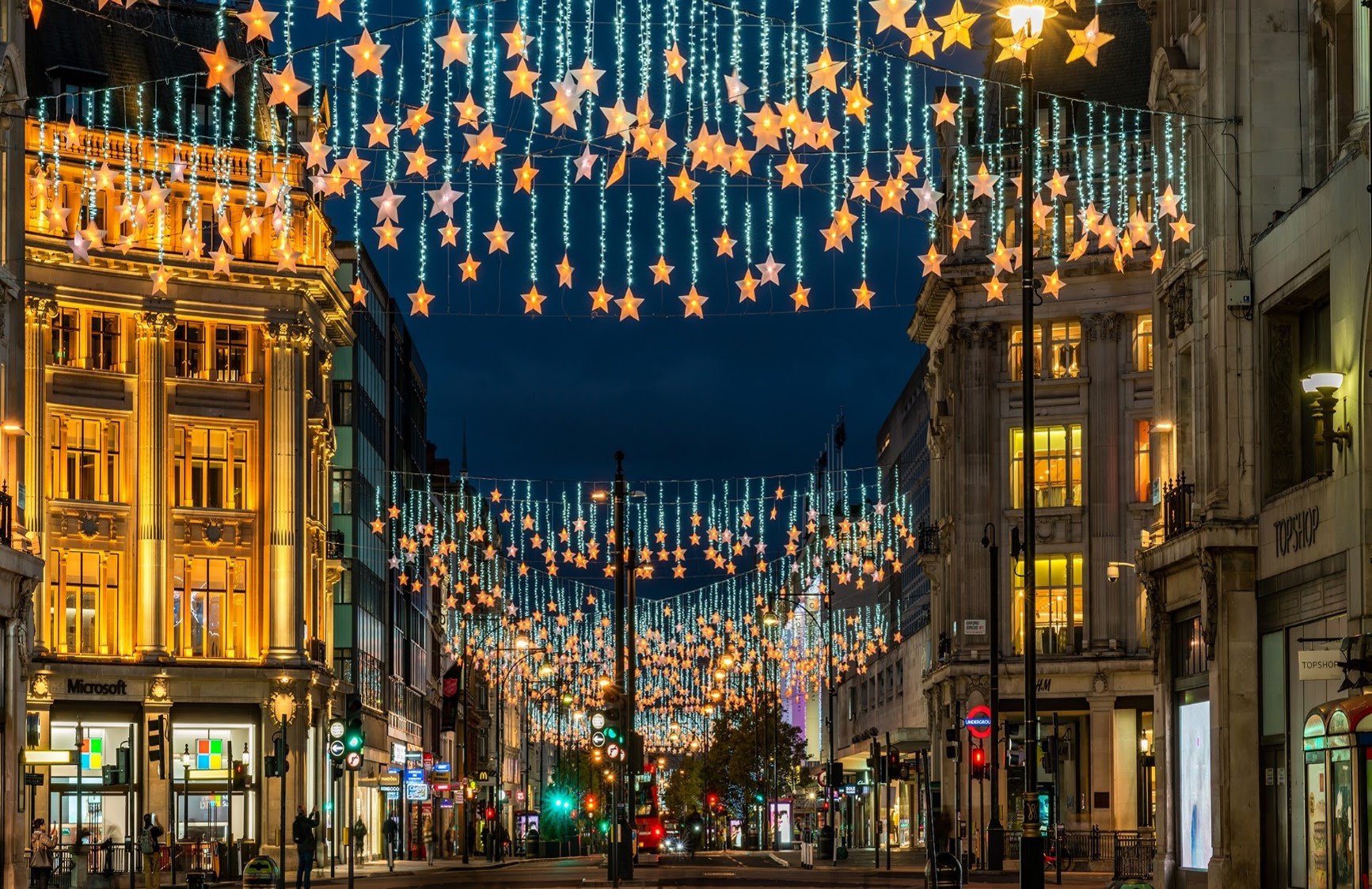 FLO London | Oxford Street Christmas lights to return in November