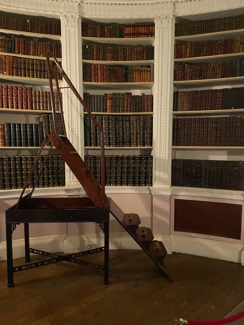 FLO London | Visiting Kenwood House in London