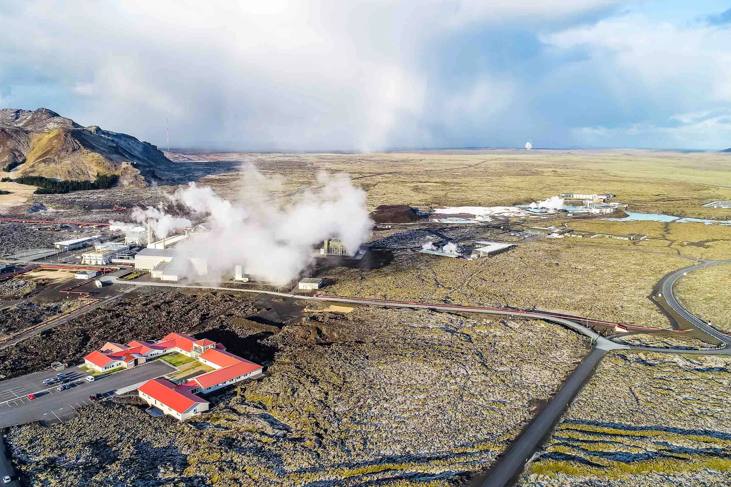 Hotel • Northern Light Inn • Tel.+354 426 8650