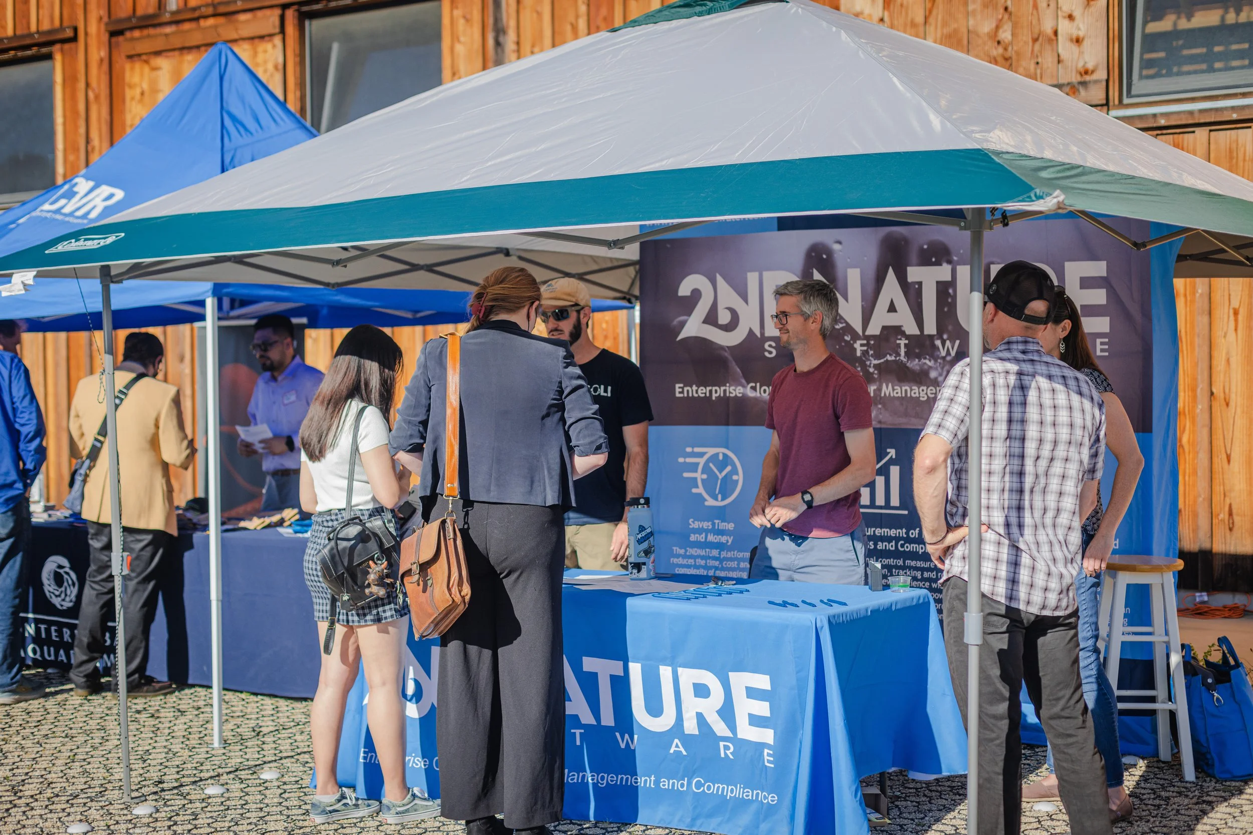 4 Reasons Why Job Fairs Are Awesome for Employers and Job Seekers ...