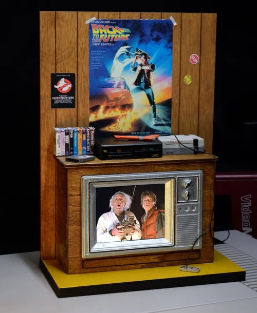 DAVID MINIATURES - Retro TV Set