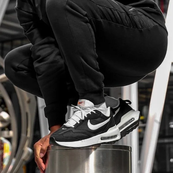 Sizing Guide: How Does The Air Max Dawn Fit? | The Retro Insider