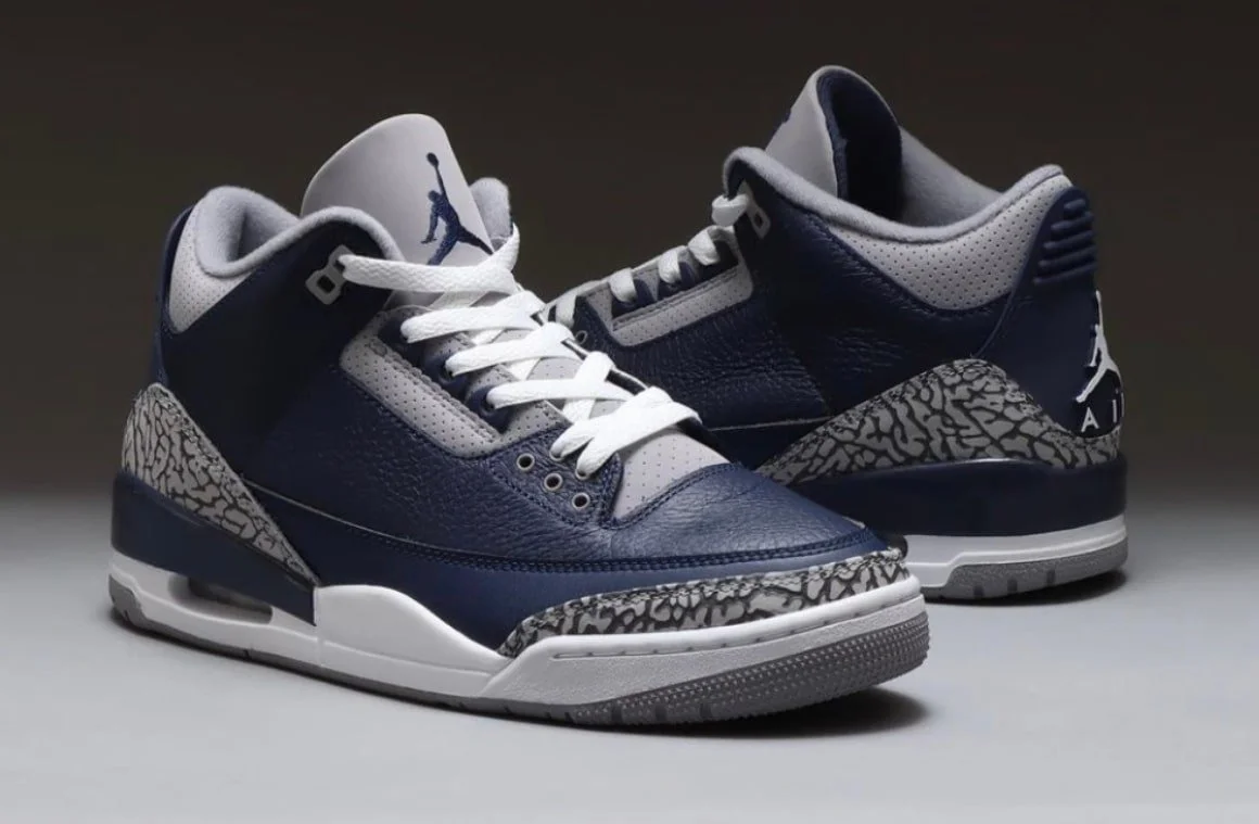 How Does The Air Jordan 3 Fit | [Ultimate Sizing Guide] | The Retro Insider