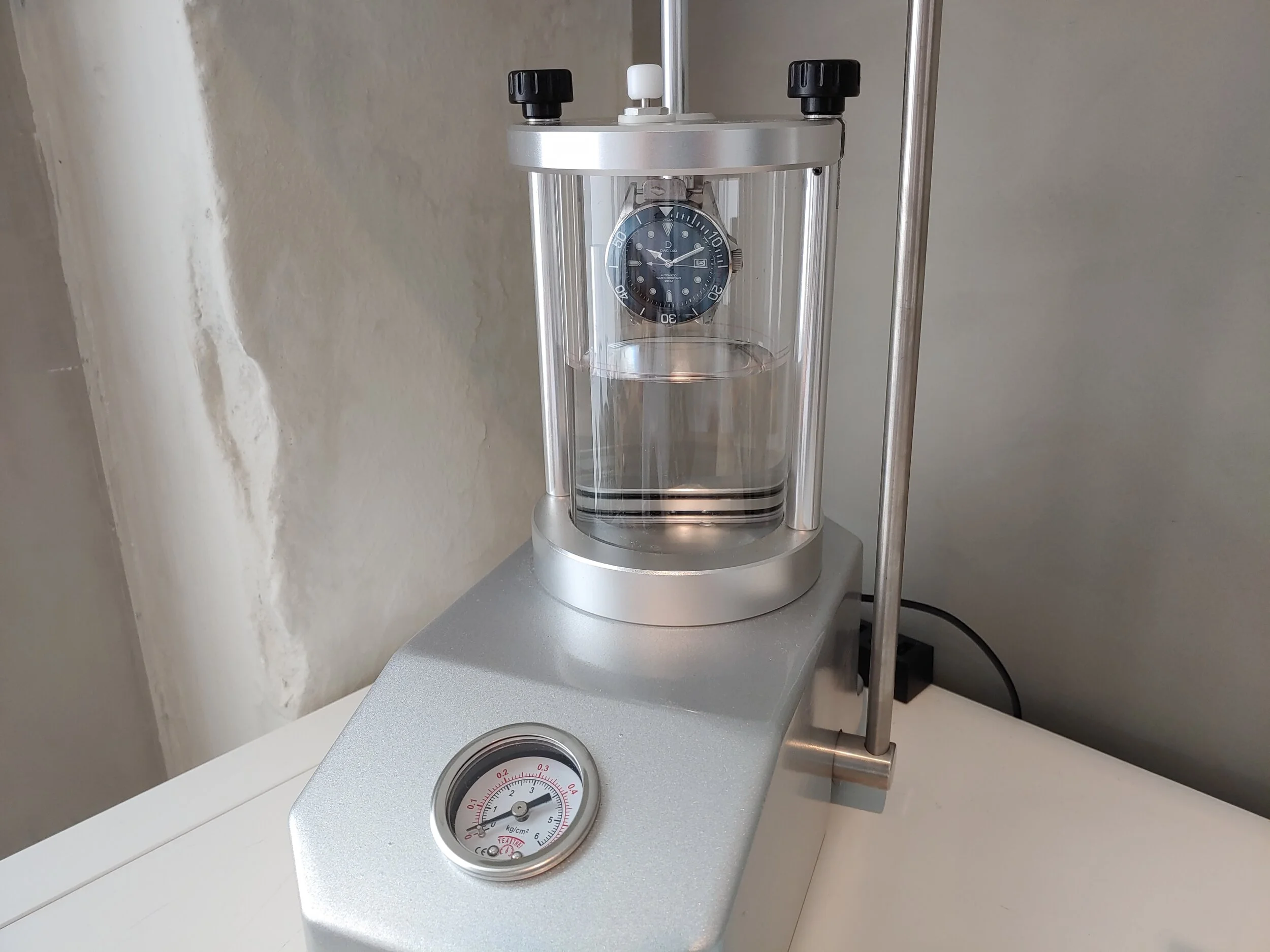 Water Resistance Test Done Properly | DIY Watch Club