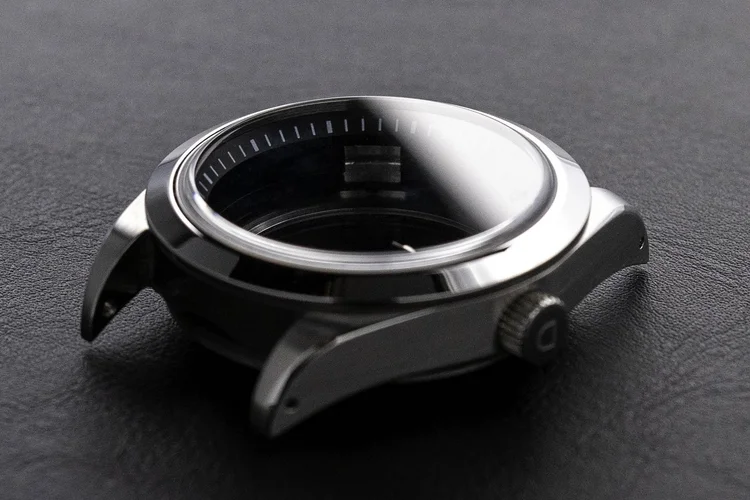 Comparing Acrylic, Mineral, K1 and Sapphire Crystal | DIY Watch Club