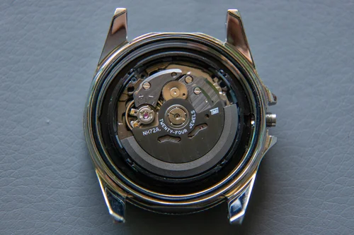 Avoid Water Damage: When Your Watch Gets Wet or Fogs Up | DIY Watch Club
