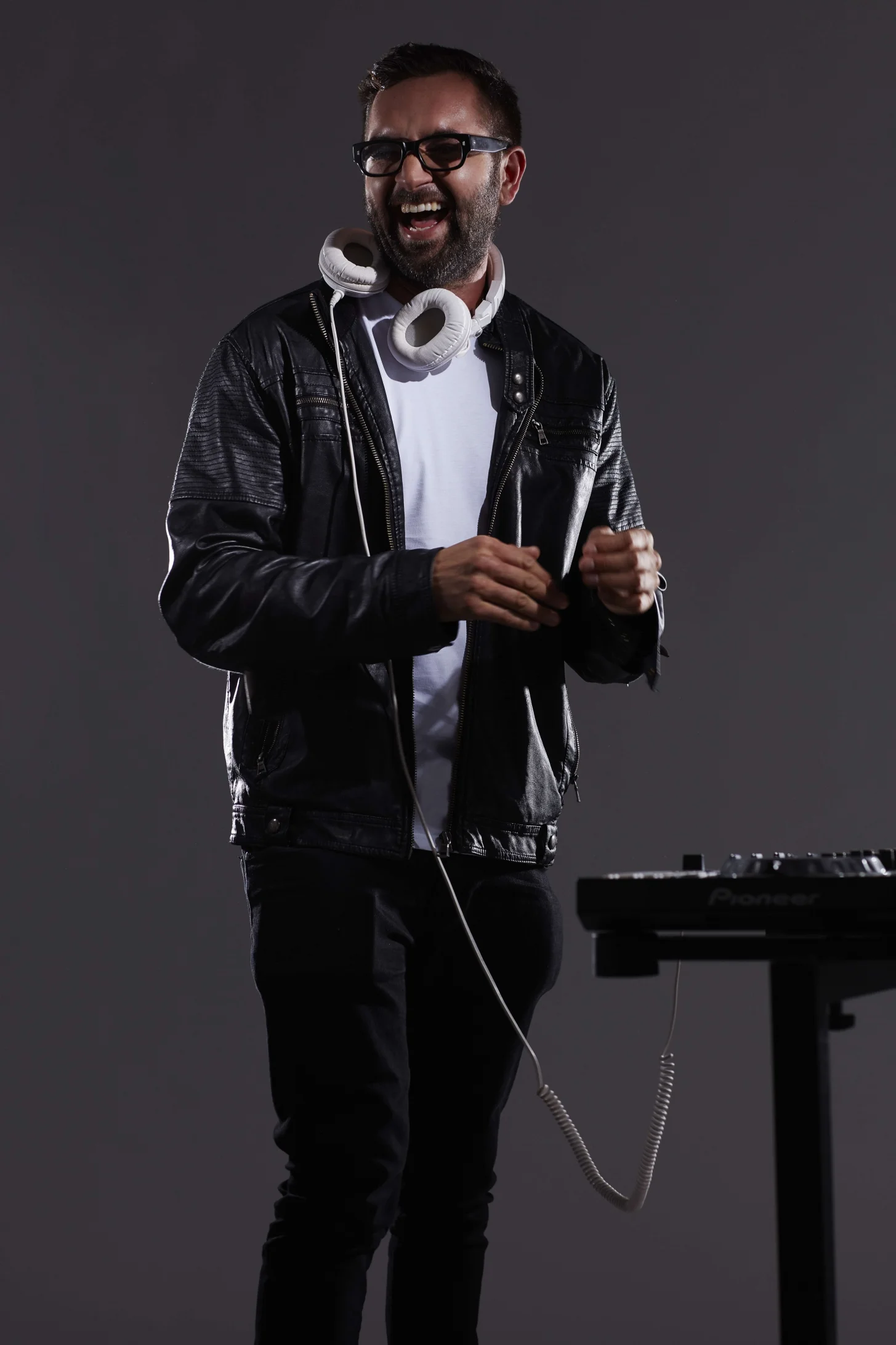 Auckland DJs For Hire - Wedding DJs - Corporate Events