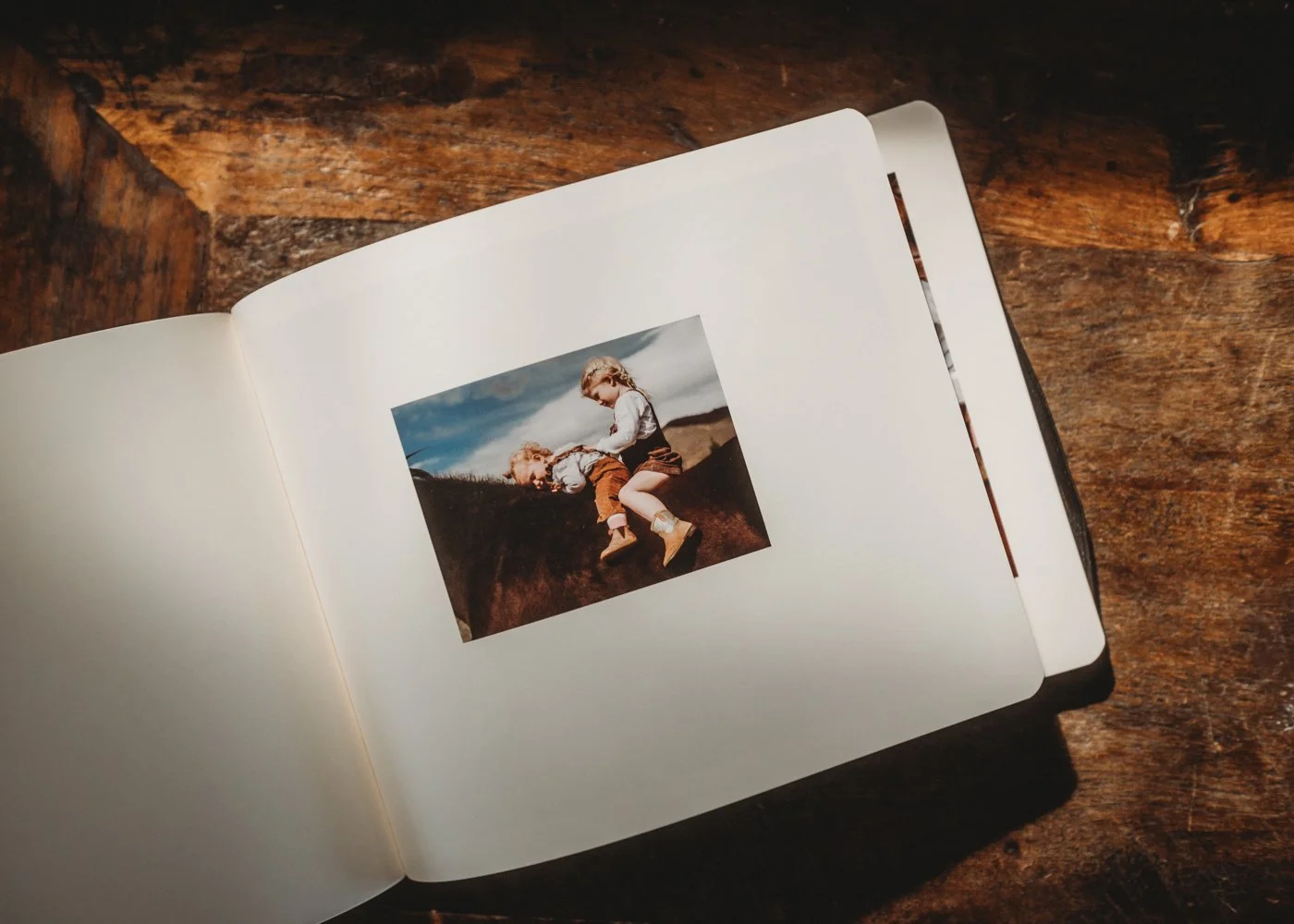 art store — CHLOE LODGE