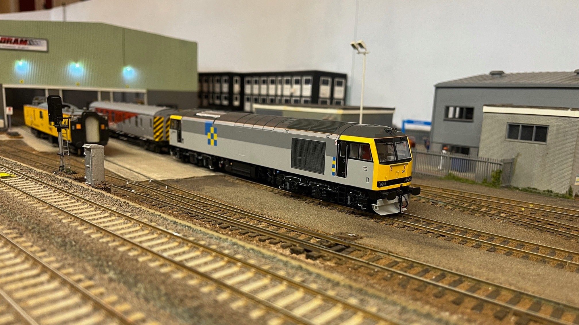 60001 Launch — Cavalex Models