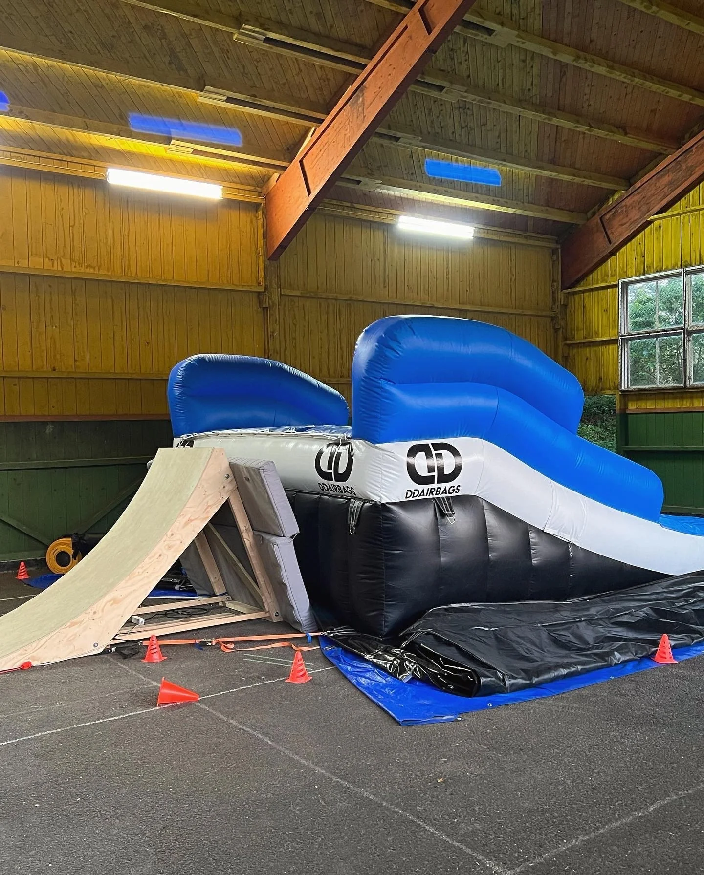 Youth Nextstep Plus Inflatable Airbag Lander — DD AirBags - AirBags for ...