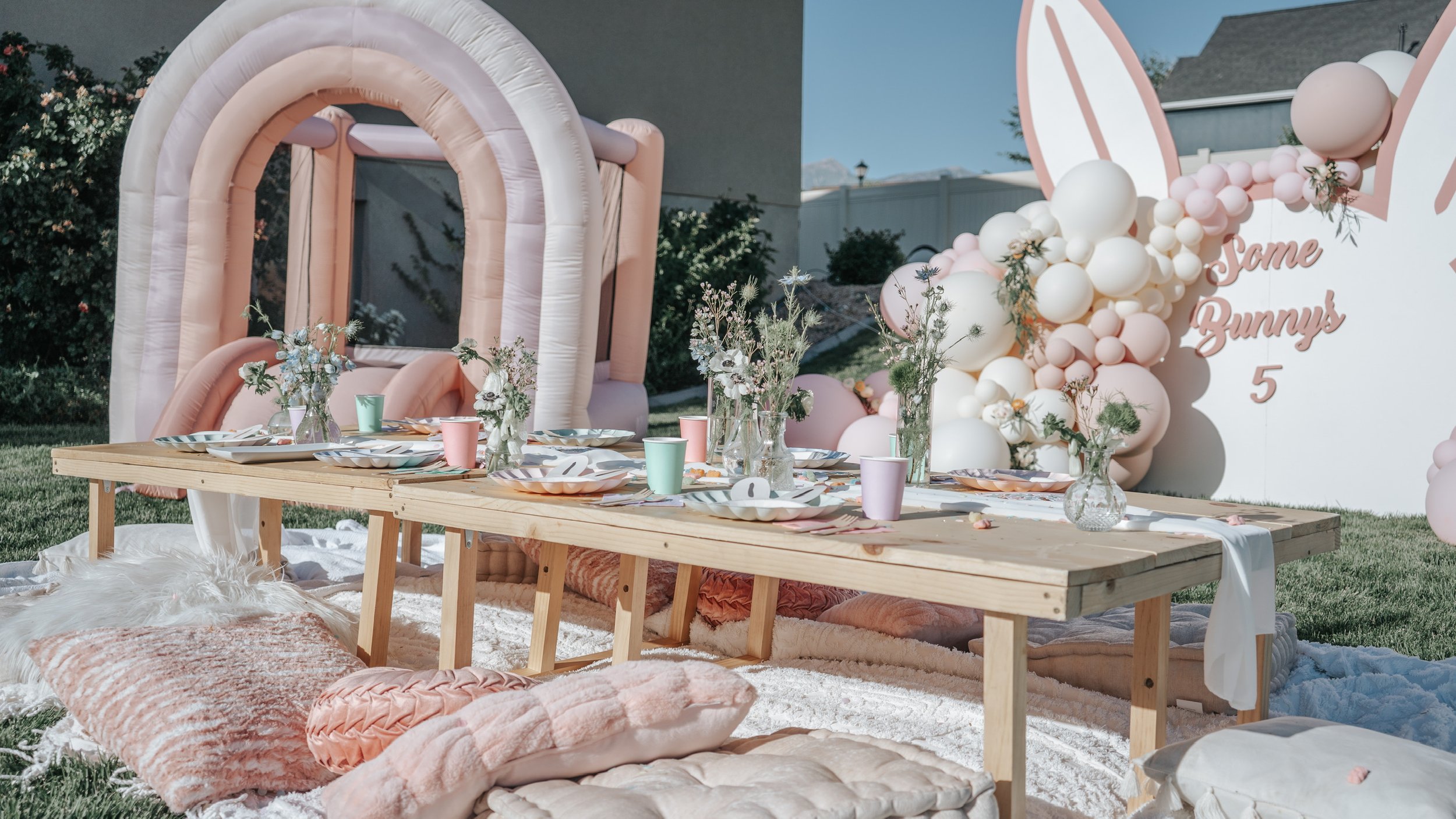 A Bunny Birthday Party - Some Bunny's 5 — THE BALLOON LOFT