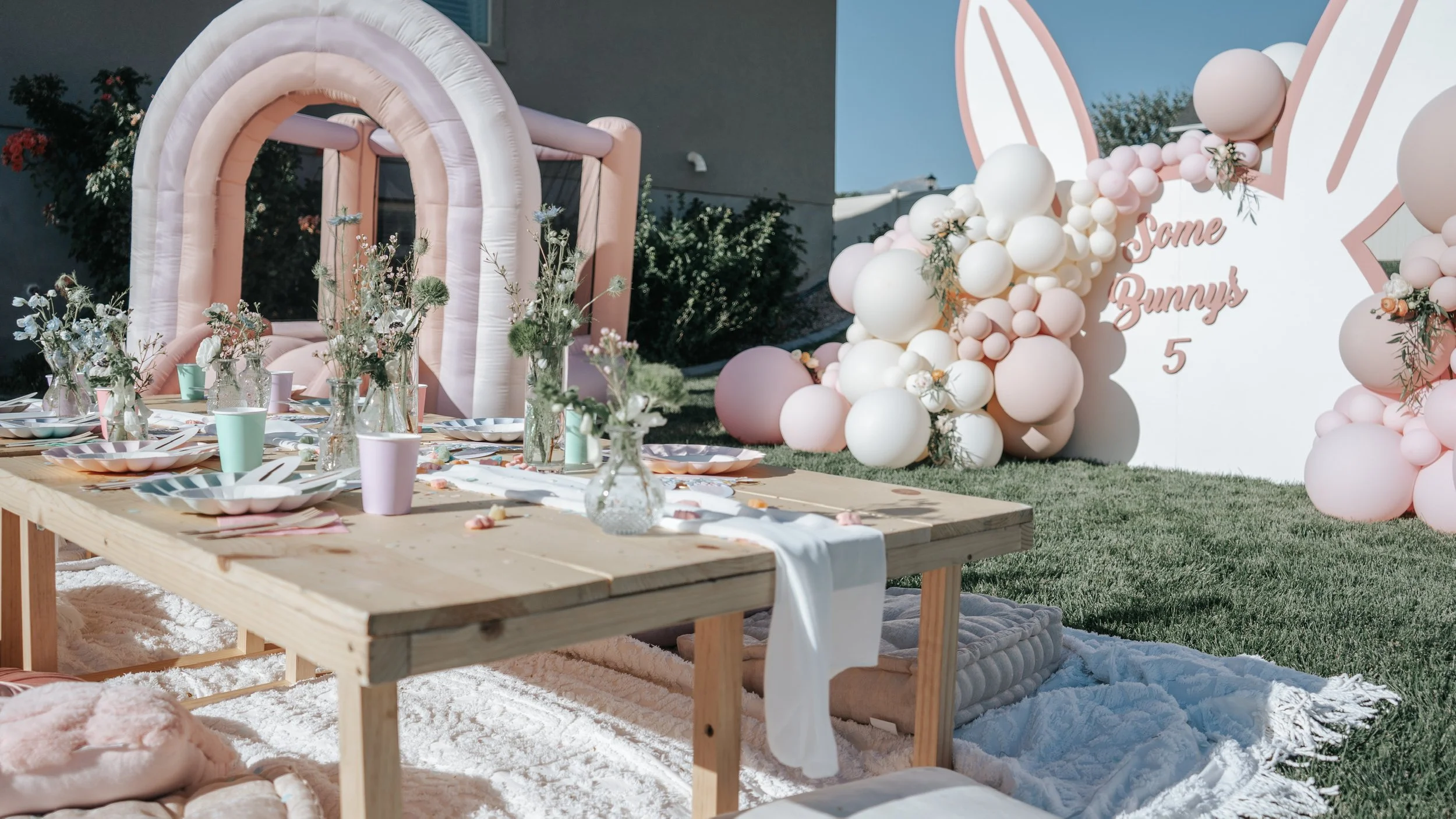 A Bunny Birthday Party - Some Bunny's 5 — THE BALLOON LOFT