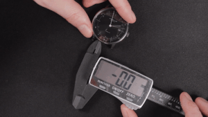 How To Remove A Watch Strap And Replace It For A New One | Beginners ...