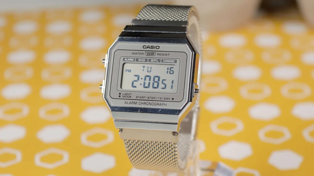 Casio A700 Review | Is This Ultra-Thin Casio Better Than The F-91W ...