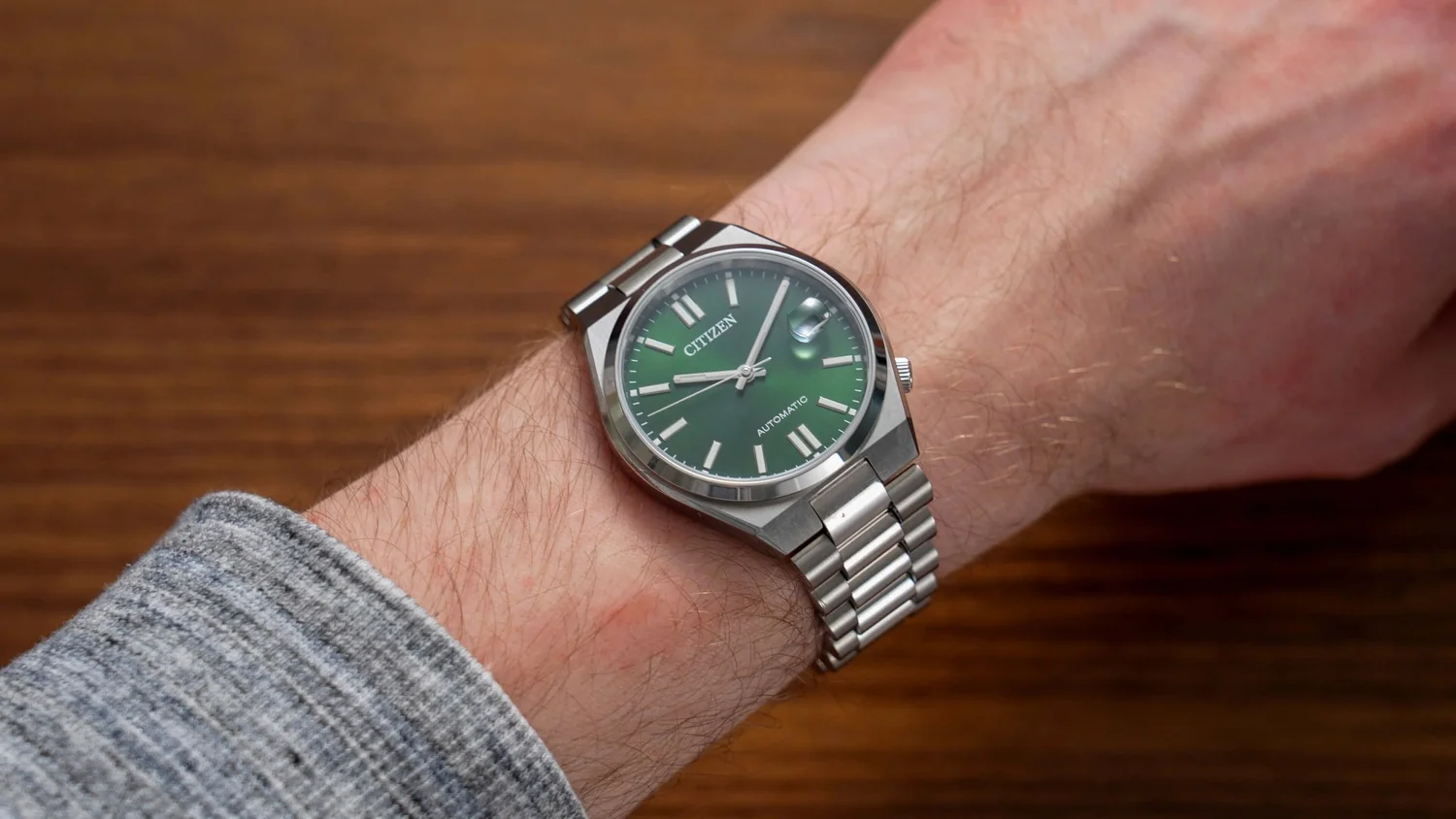 3 of the Best Watches For Small Wrists Just Released – Which Is Best ...
