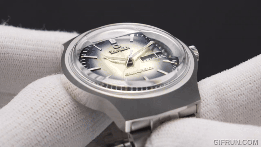 Q Timex Dégradé Review | Is This Retro Watch Worth It?! — Ben's Watch Club