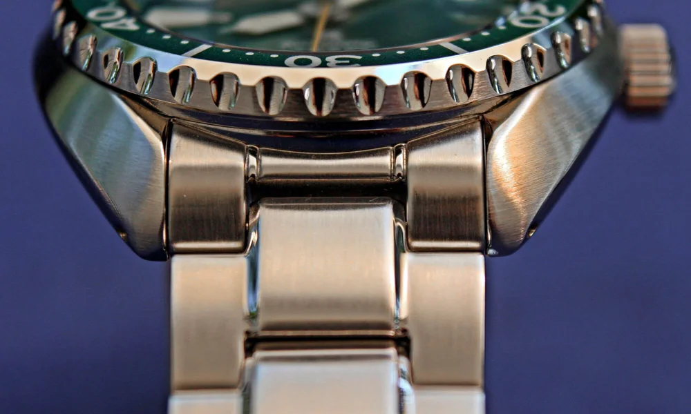 Seiko SBDY083 Mini-Turtle Review | Proof that JDM Seiko is Superior ...