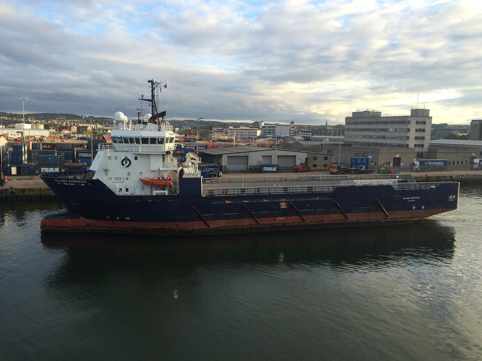 PSV — Fleet — Island Offshore