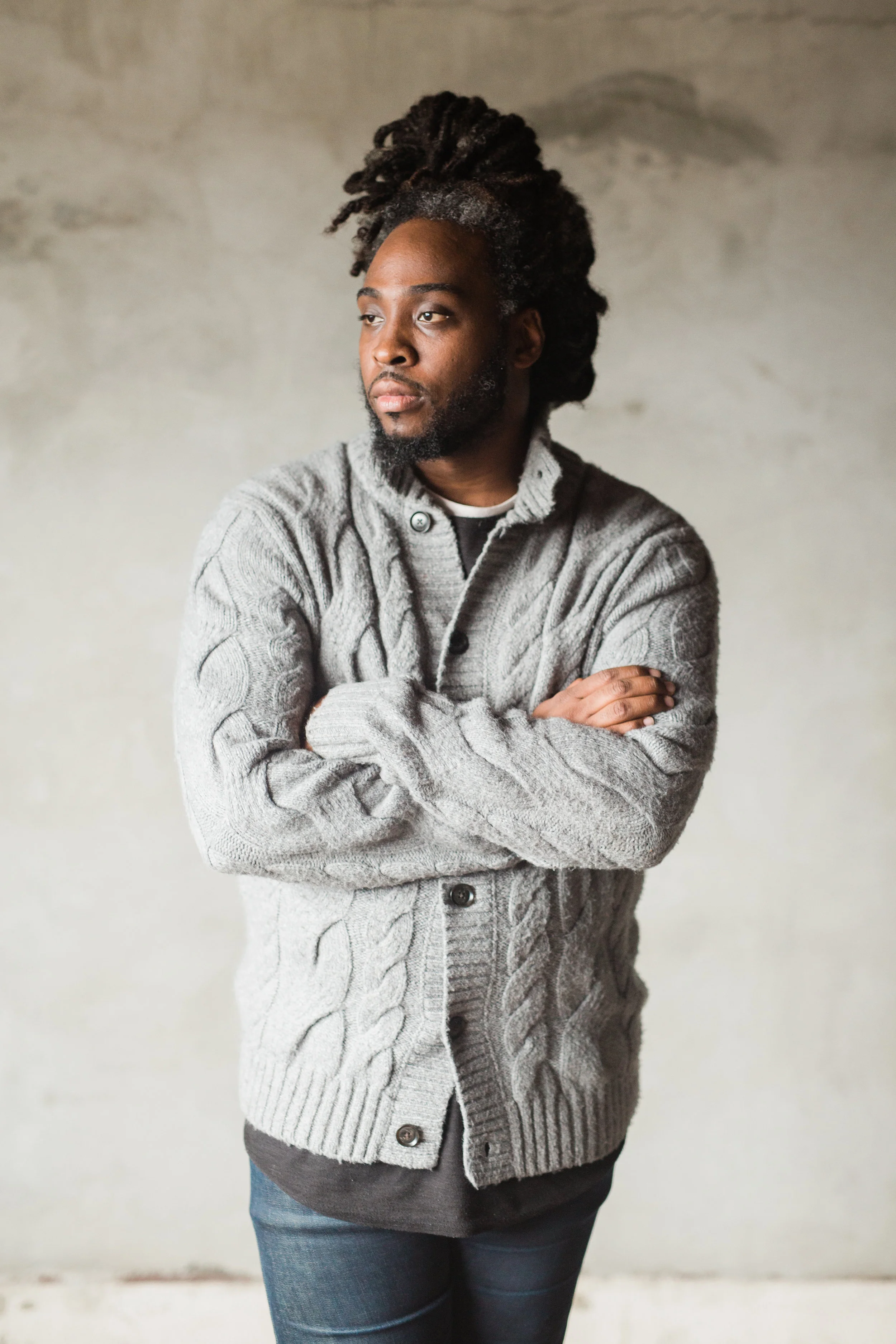 Booking — Adán Bean