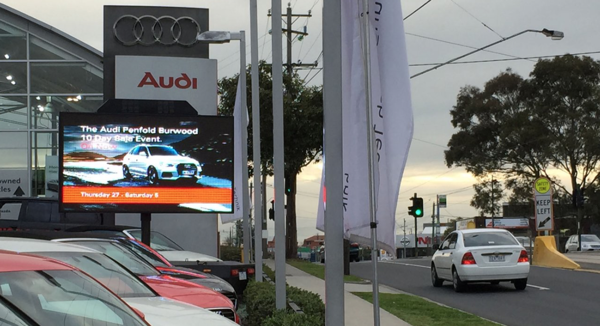 Media Dash 24/7 Solar LED trailers screens