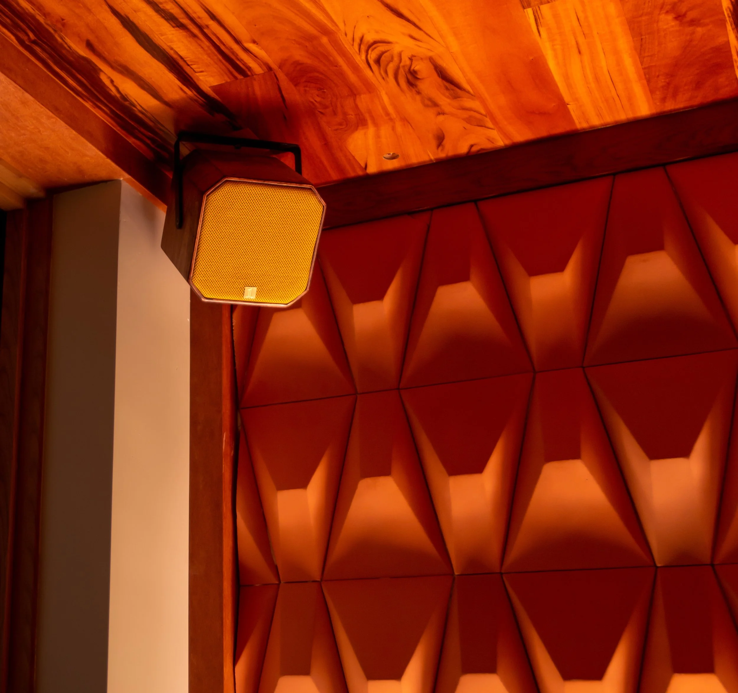 The King of Miami Nightlife’s New Restaurant, the Key Club, Installs ...