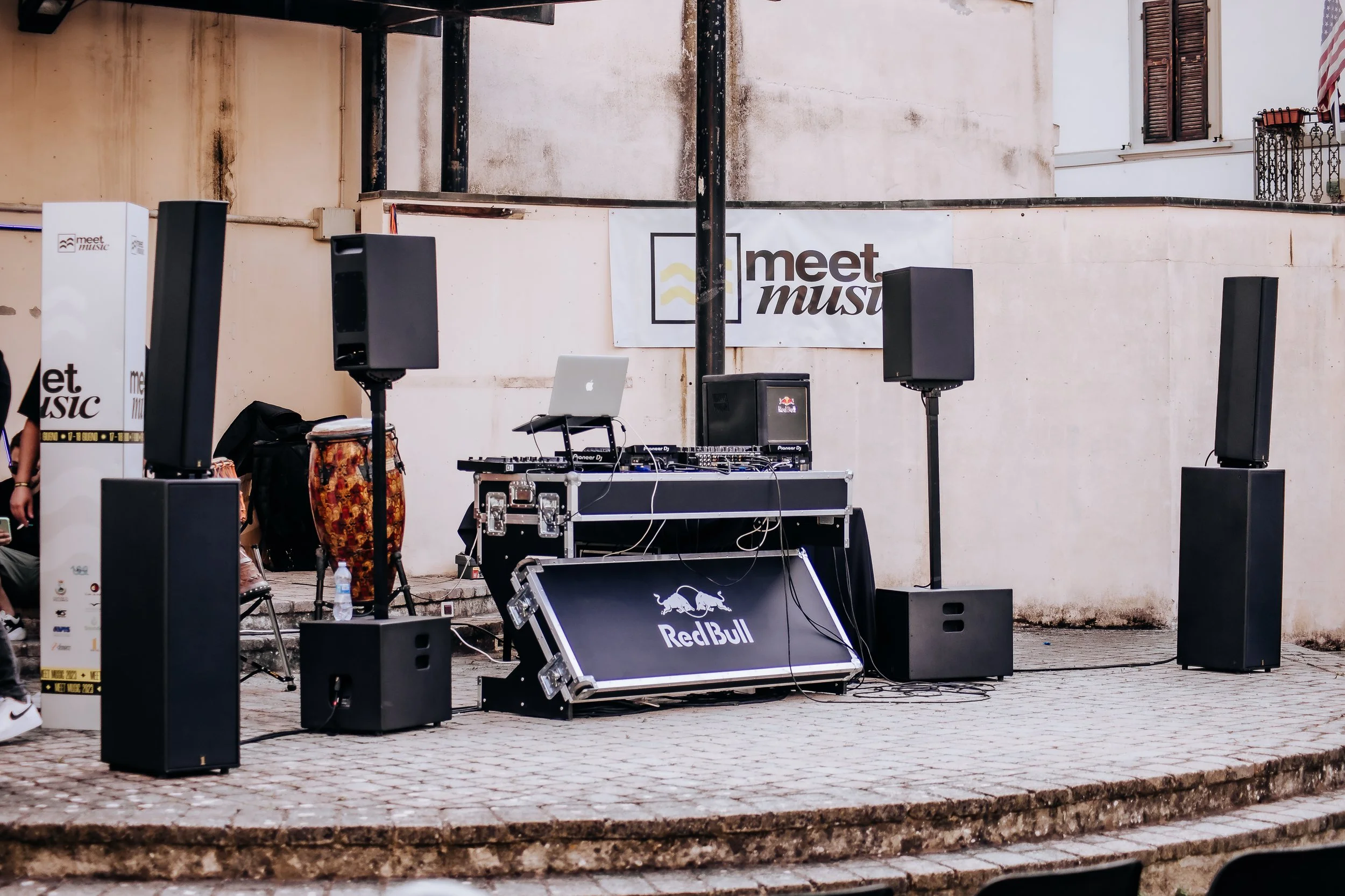 Contour Reference Photos — 1 SOUND