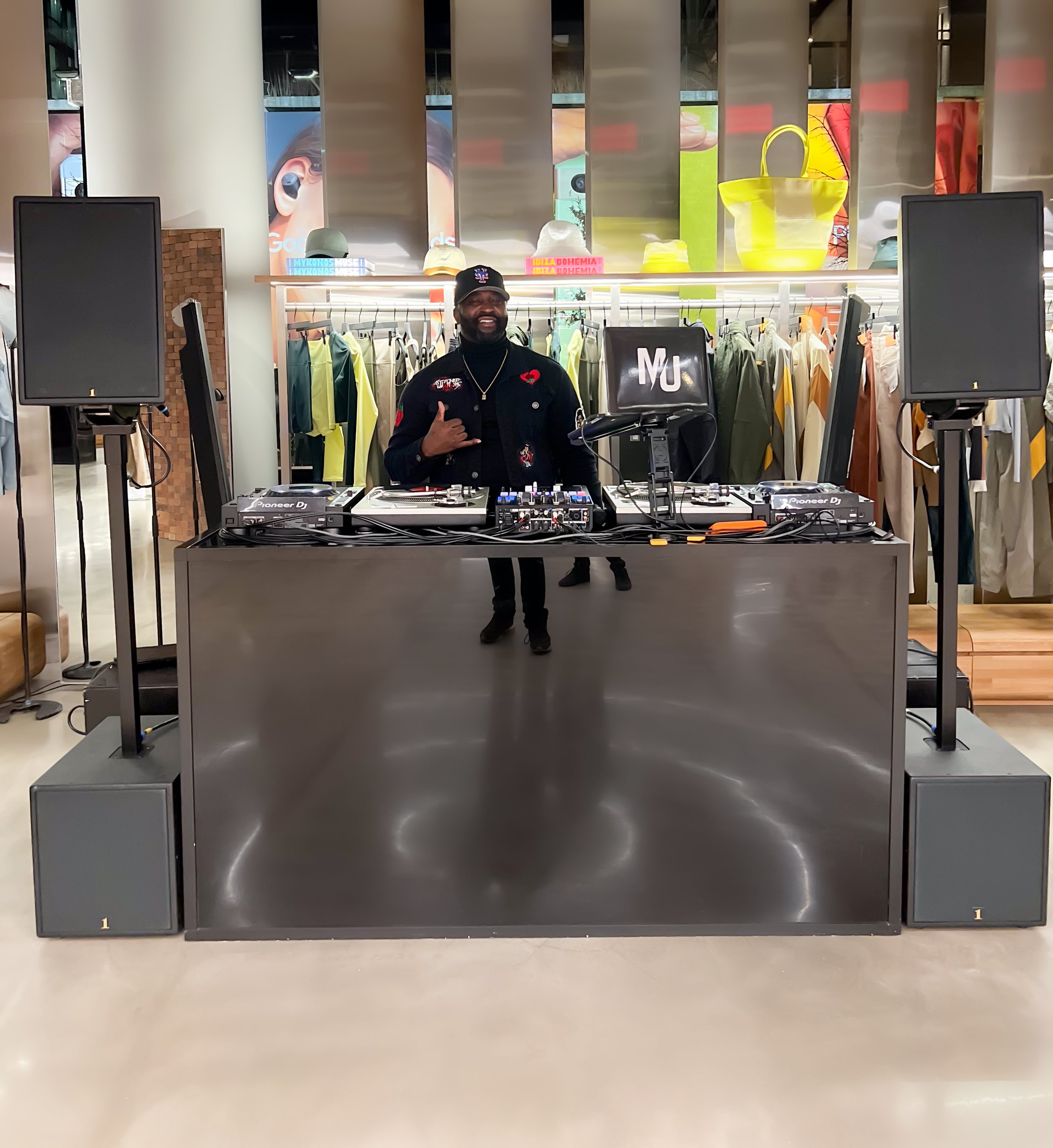 Contour Systems Reference Photos — 1 SOUND