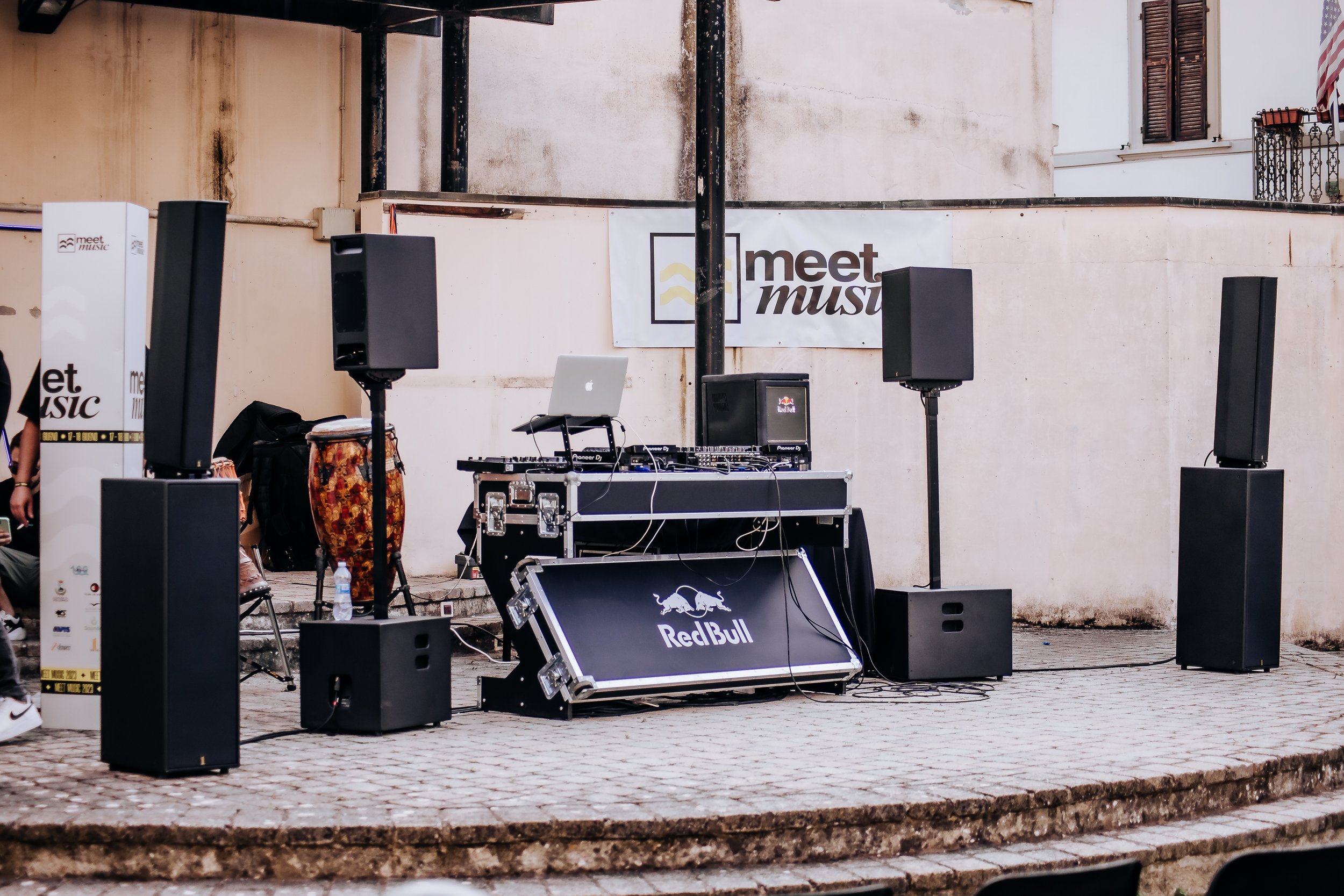 Contour Systems Reference Photos — 1 SOUND