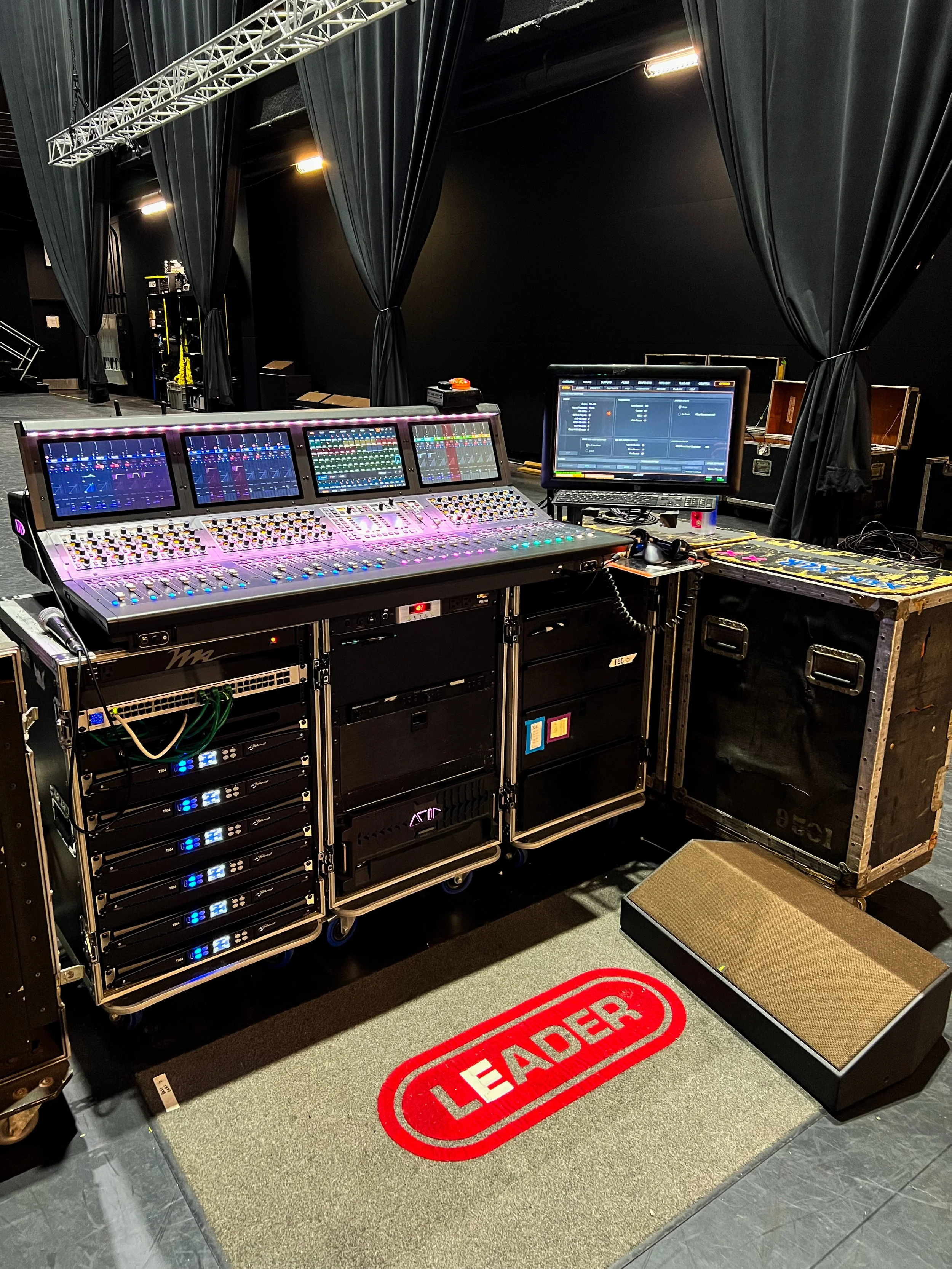 MONITORS — 1 SOUND