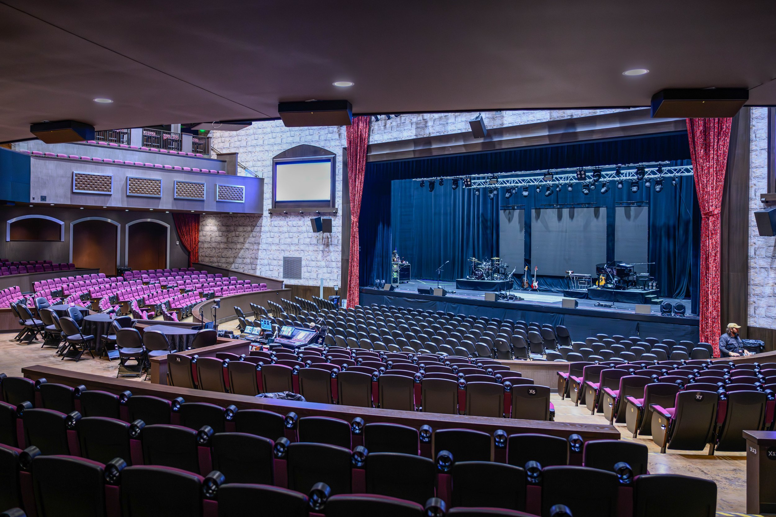 The Vine Theater Upgrades to a 1 SOUND Point Source Design — 1 SOUND