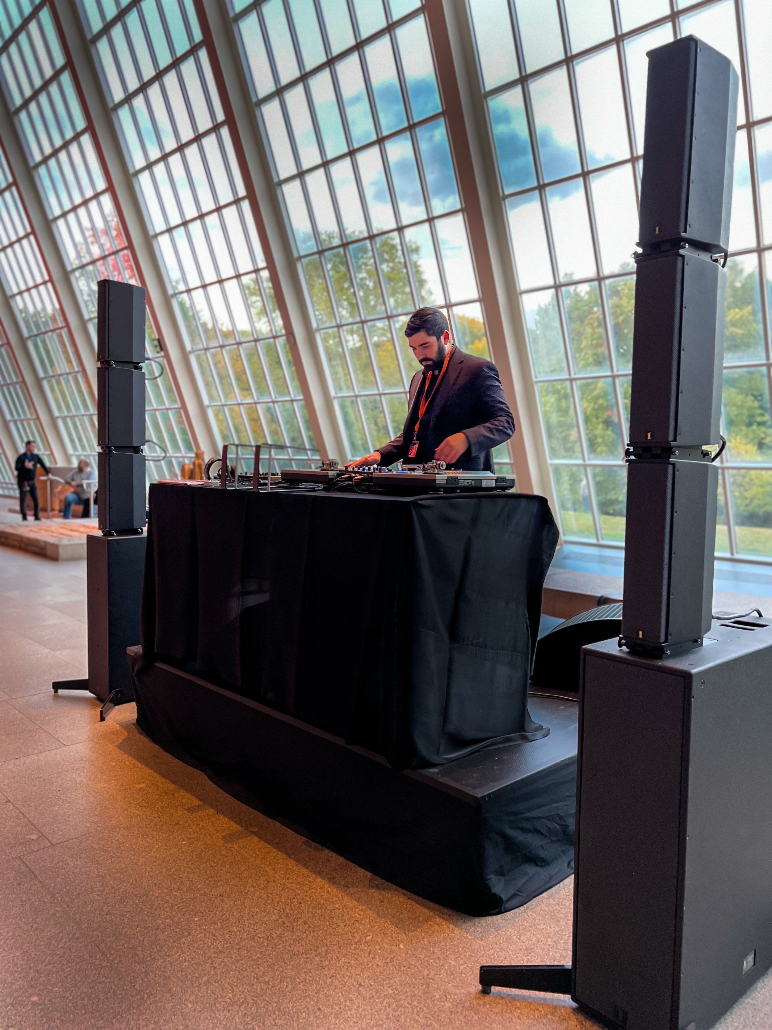 Tower Systems for The Temple of Dendur at The MET Museum — 1 SOUND
