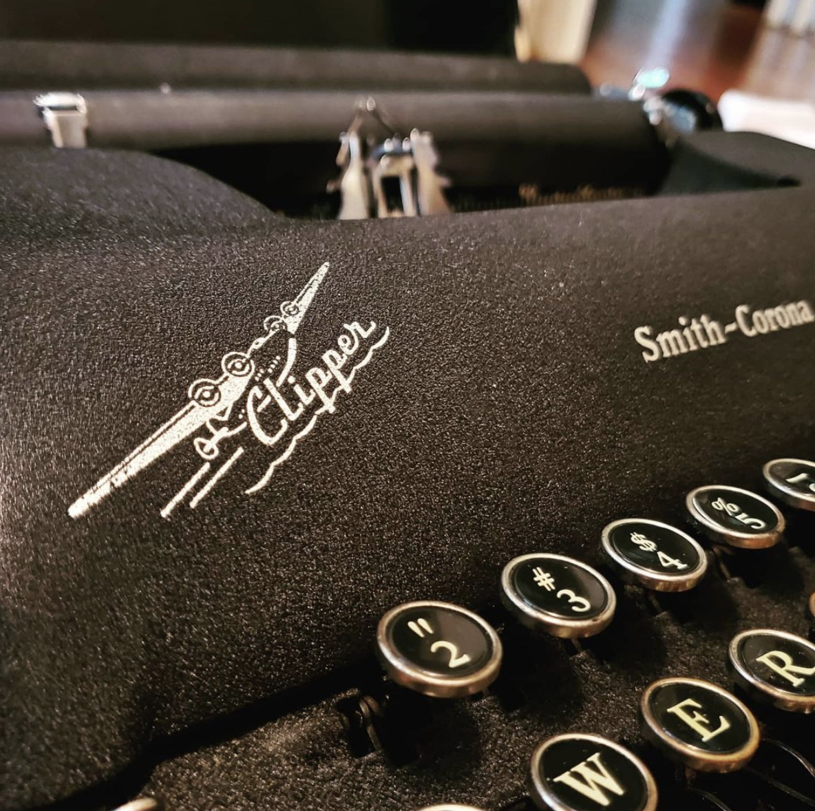 Shop Vintage Typewriters — Classic Typewriter Co.