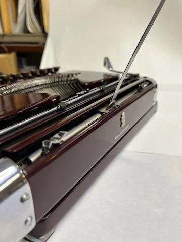 Shop Vintage Typewriters — Classic Typewriter Co.