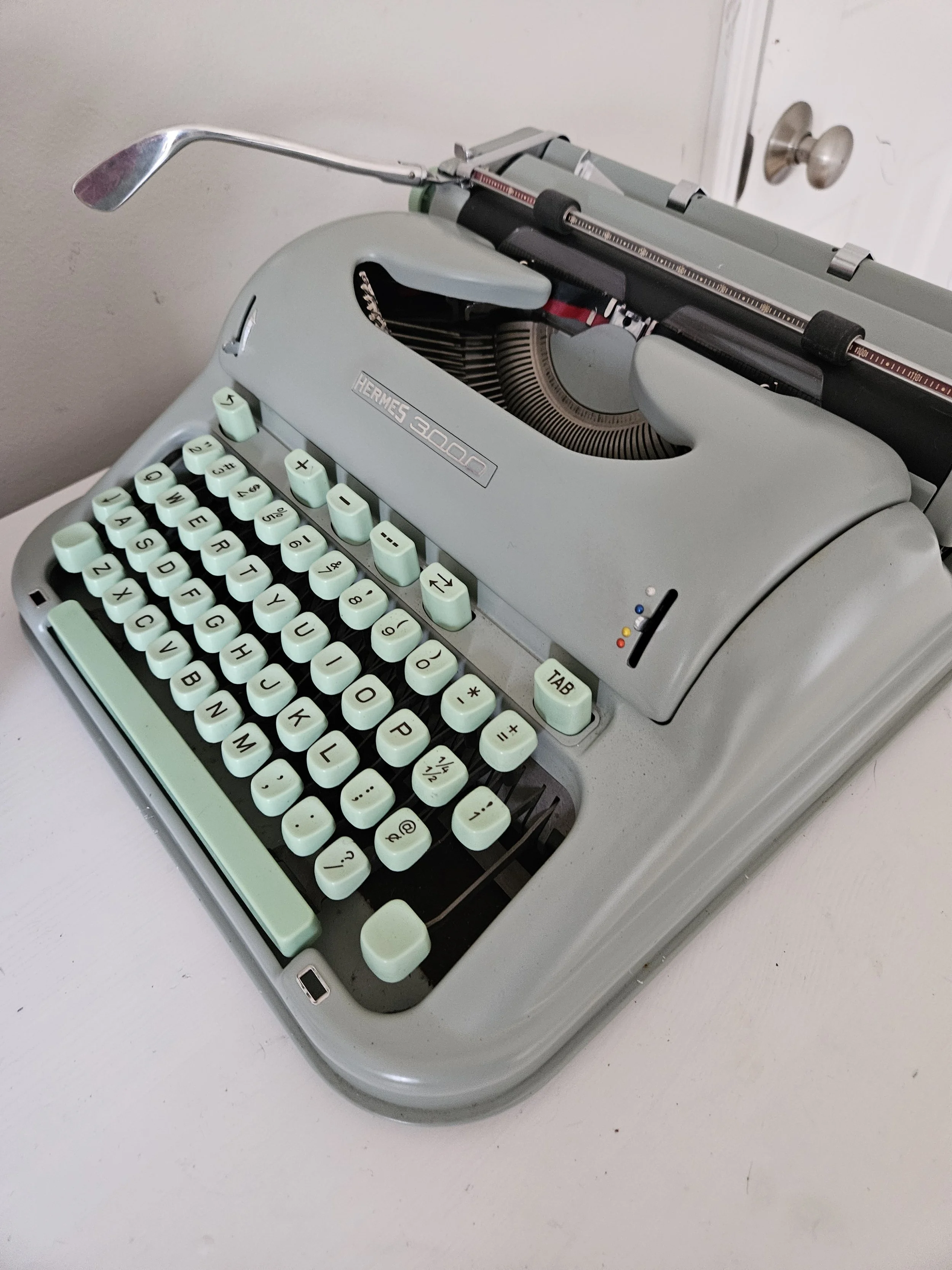 Hermes 3000 vintage typewriter with case and manual, serviced, ready to ...